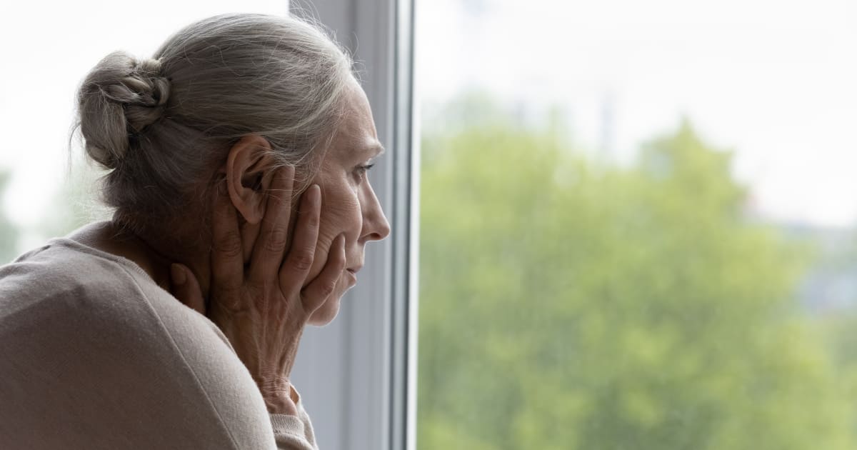 Long-term loneliness increases the risk of stroke by 56% - study - News ...