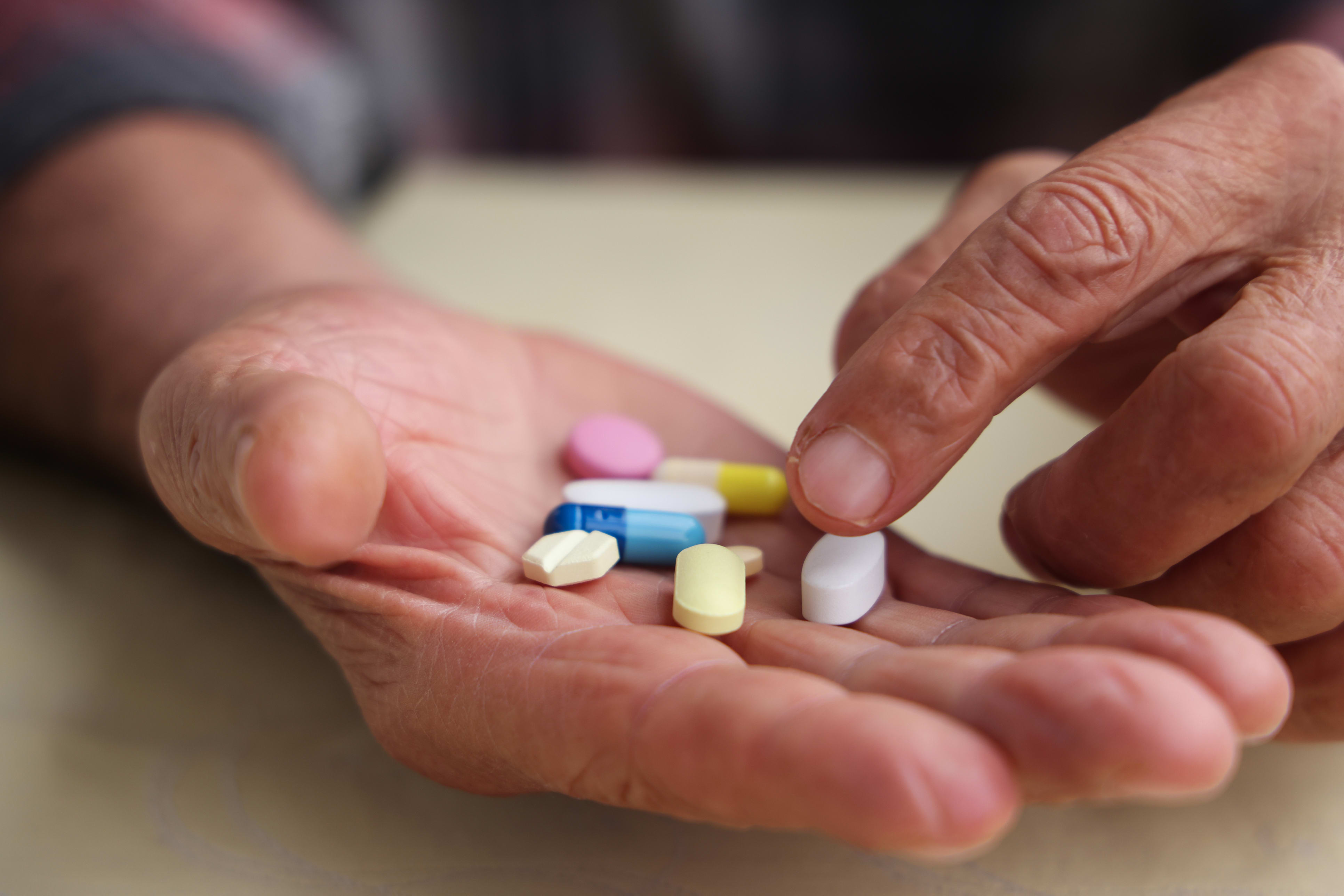 Doctors 'should speak to patients about medication sharing', as study ...